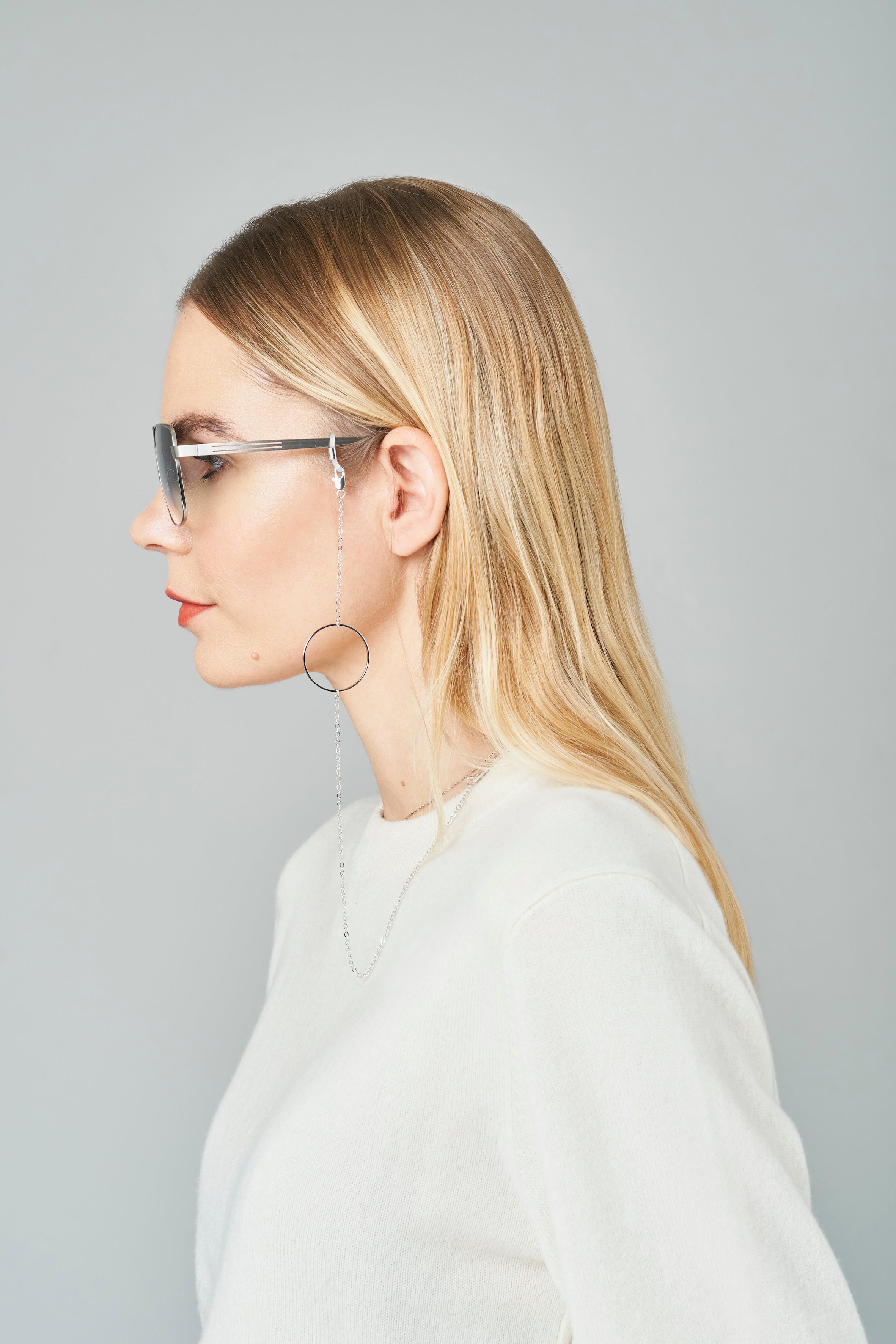 FRAME CHAIN | Glasses Chains | Loop De Loop in White Gold